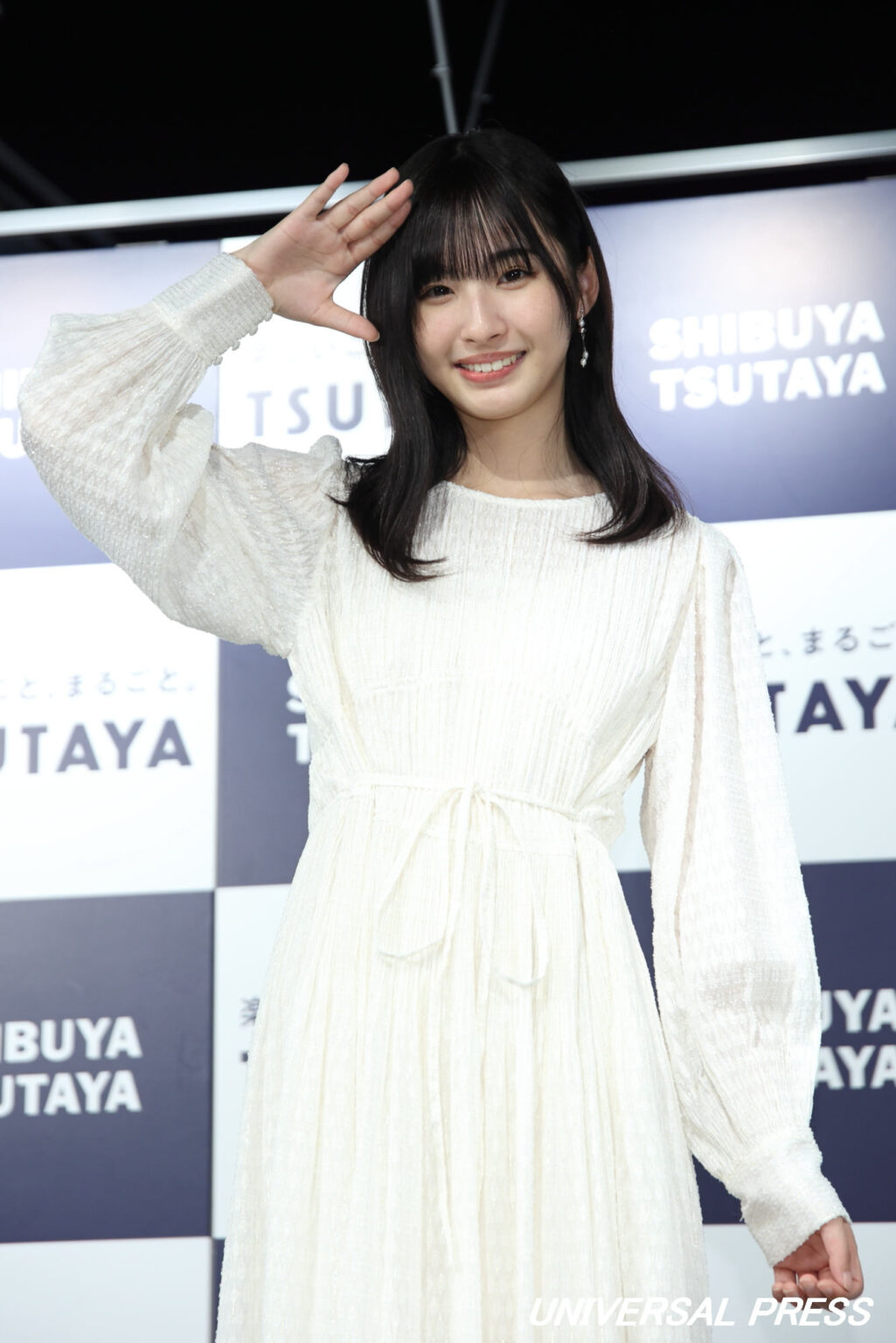 沖侑果「STU48を卒業したら遊泳解禁になります（笑）」ファースト写真集を発売！ | UNIVERSAL PRESS（ユニバーサルプレス）