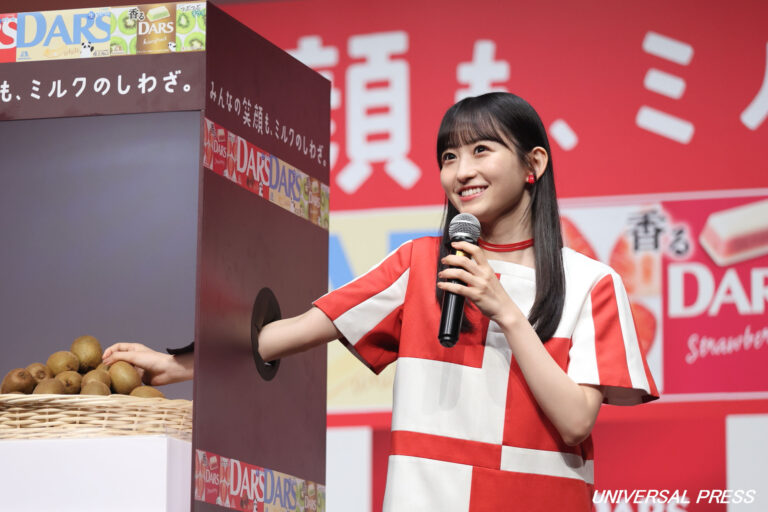 乃木坂46が「DARS 新CM発表会」に出席！箱の中身を当てるんダース！対決が実現！？ | UNIVERSAL PRESS（ユニバーサルプレス）
