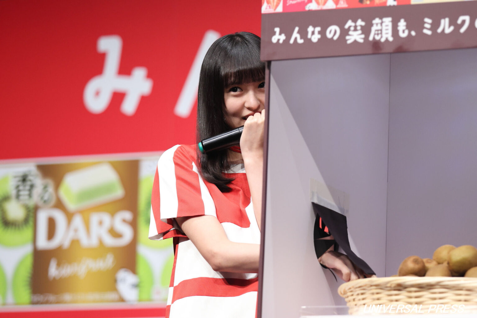 乃木坂46が「DARS 新CM発表会」に出席！箱の中身を当てるんダース！対決が実現！？ | UNIVERSAL PRESS（ユニバーサルプレス）