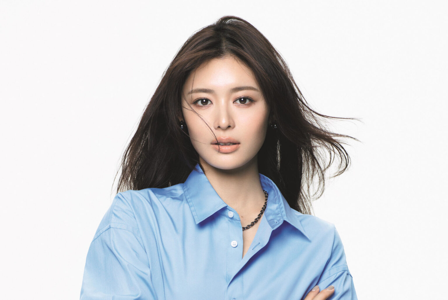 葉月くれあ1st写真集のタイトルが『clarus』に決定！表紙カットが解禁！ | UNIVERSAL PRESS（ユニバーサルプレス）