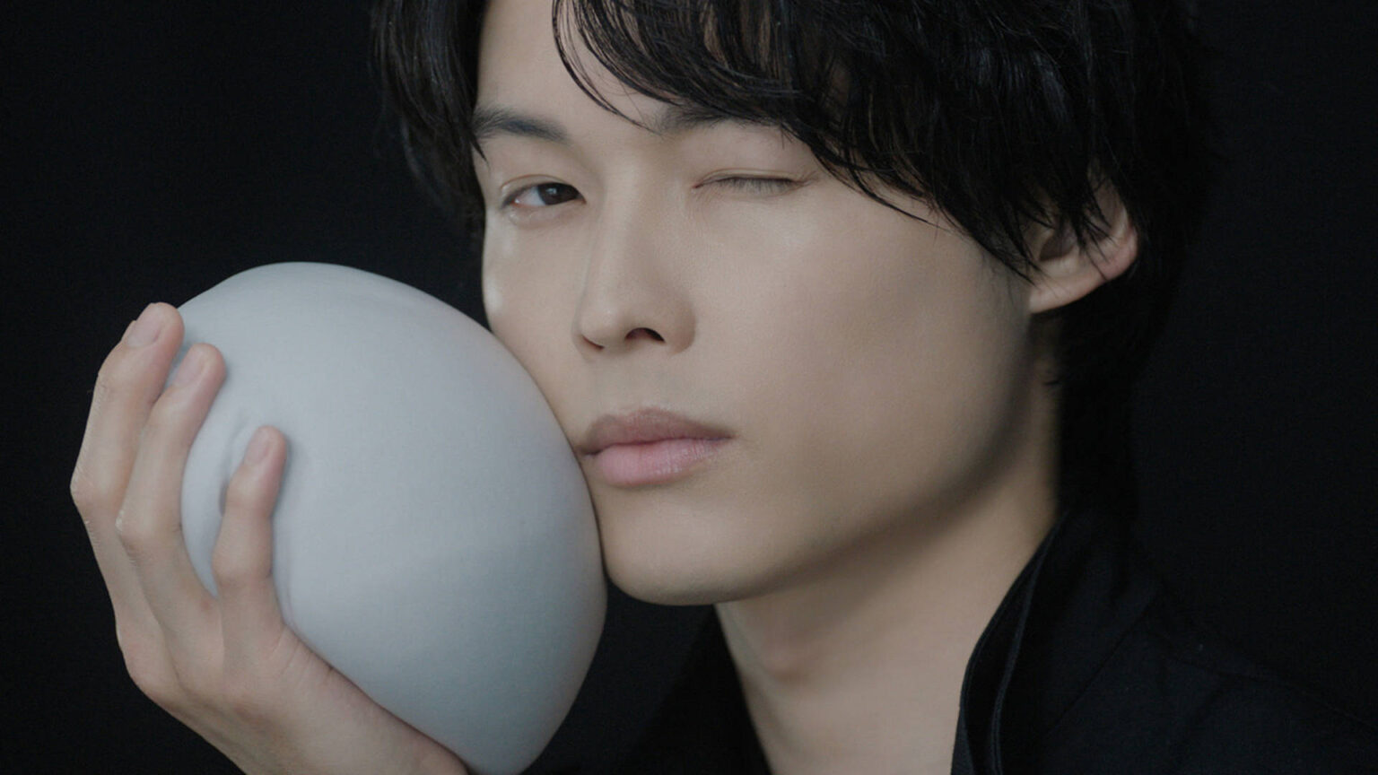 松村北斗が出演するSHIRORU「クリスタルホイップ ブラック」新CMが解禁！ | UNIVERSAL PRESS（ユニバーサルプレス）